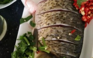 红烧鲫鱼怎么烧好吃_红烧鲫鱼做法步骤