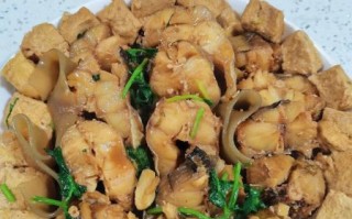 鳕鱼炖豆腐怎么做好吃_鳕鱼炖豆腐的家常做法 鳕鱼炖豆腐怎么做好吃_鳕鱼炖豆腐的家常做法