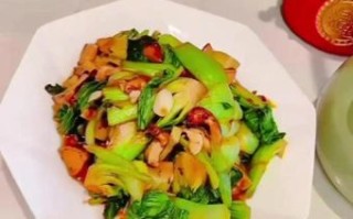香菇炒青菜怎么做才好吃_香菇炒青菜要不要焯水
