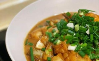 红烧鱼块炖豆腐怎么做_红烧鱼块炖豆腐的家常做法