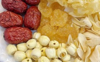 银耳莲子百合红枣枸杞汤怎么做_银耳莲子百合红枣枸杞汤的功效