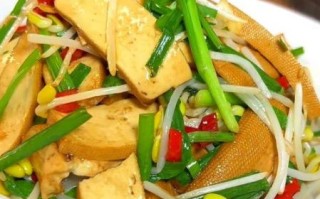怎么炒豆腐干好吃又简单_豆腐干炒什么配菜最香