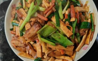 蒜苗豆腐干炒肉怎么做_家常做法窍门