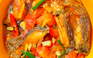 西红柿黄骨鱼怎么做_黄骨鱼去腥技巧