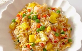 泰式菠萝炒饭怎么做_正宗泰式菠萝炒饭图片