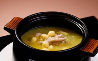 鲜白果炖鸡的做法是什么_鲜白果炖鸡怎么炖才香