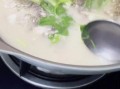 鲫鱼汤怎么炖好喝又营养丰富_鲫鱼汤炖多久才白