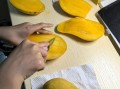 芒果怎么切方便吃核_芒果切法图解