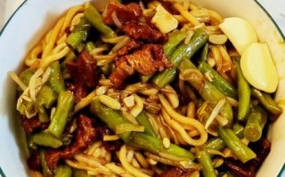 豆角焖面不放肉怎么做_豆角焖面家常做法素版