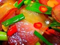 青椒蒜苗炒腊肉怎么做_腊肉炒多久才香