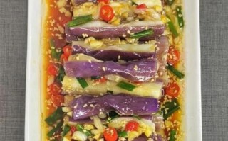 蒜泥茄子凉拌怎么做_茄子凉拌不吸油技巧