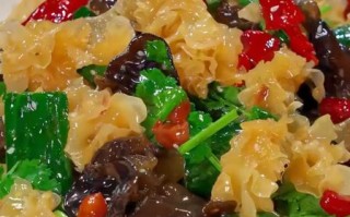 怎么拌银耳简单又好吃_银耳凉拌需要焯水吗