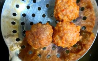 油炸肉丸子怎么做_油炸肉丸子用什么肉最好