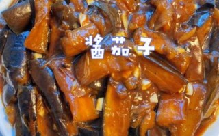 酱爆茄子丁怎么做_茄子丁先炸还是先焯水