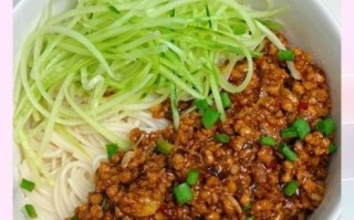 猪肉炸酱面怎么做_炸酱面家常做法步骤