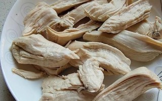 鸡胸肉怎么煮才嫩_鸡胸肉最简单的做法