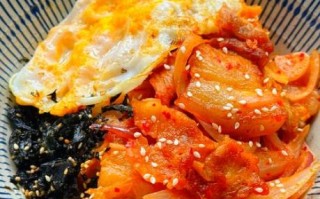 韩式泡菜炒五花肉怎么做_泡菜炒五花肉热量高吗