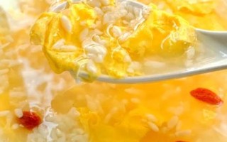 鸡蛋醪糟汤的做法_醪糟鸡蛋汤怎么做好吃