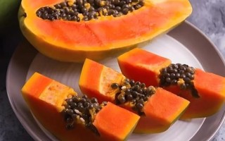 吃什么食物可以丰胸_丰胸水果有哪些