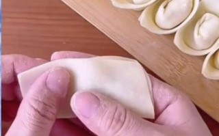 馄饨的包法怎么简单又快速_新手也能学会的馄饨包法