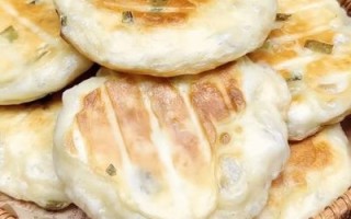 葱花饼怎么做才松软_葱花饼的家常做法