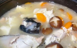 三文鱼头汤有什么功效_三文鱼头汤怎么做最补