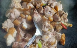 湖北腊猪蹄怎么做_腊猪蹄高压锅压多久