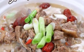 萝卜羊排汤怎么做_羊排汤去膻味技巧