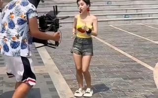 饼干狂魔和冯提莫什么关系_两人真实互动揭秘