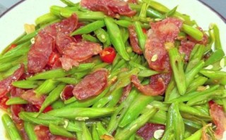 腊肠炒菜怎么炒好吃_腊肠炒菜的家常做法大全