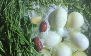 荠菜花煮鸡蛋的功效与作用_荠菜花煮鸡蛋的正确做法