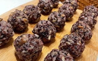 藜麦饭团怎么做好吃_藜麦饭团的做法窍门