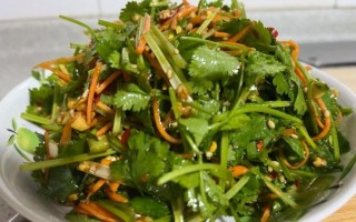 凉拌香菜怎么做才好吃_凉拌香菜需要焯水吗