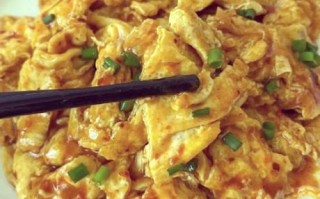 鸡蛋炒什么好吃又营养_鸡蛋炒什么最有营养