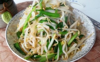 韭菜绿豆芽怎么炒好吃_韭菜绿豆芽炒多久才脆