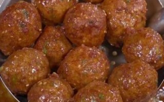 炸肉丸子放什么菜最好_炸肉丸子配菜推荐