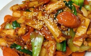 年糕怎么炒才不会粘锅_年糕炒不散的秘诀