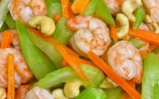 腰果虾仁炒芹菜怎么做_腰果虾仁炒芹菜热量高吗