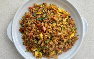 火腿炒饭怎么做_火腿炒饭的简单做法