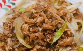 葱爆羊肉怎么做_葱爆羊肉的家常做法