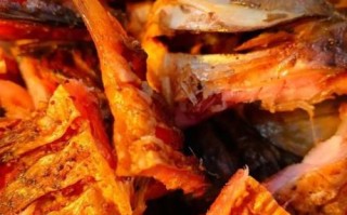 新鲜鱼怎么做成烟熏鱼_烟熏鱼的做法步骤