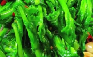 炝油菜怎么做才脆嫩_炝油菜焯水几分钟