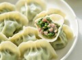 荠菜猪肉水饺怎么做_荠菜猪肉水饺热量高吗