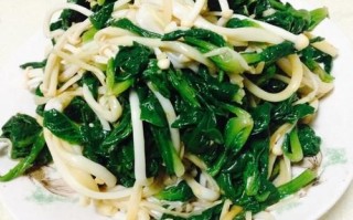 菠菜炒金针菇怎么做_菠菜炒金针菇热量高吗