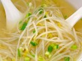 豆芽汤怎么做好吃_家常豆芽汤做法
