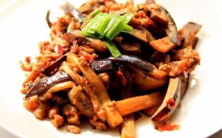 郫县豆瓣酱烧茄子怎么做_郫县豆瓣酱烧茄子家常做法