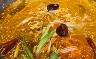 酸菜火锅怎么做窍门_酸菜火锅底料怎么炒才香