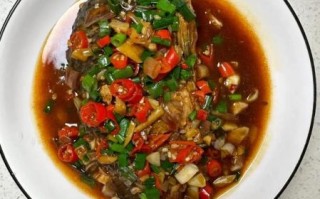 红烧鲫鱼怎么做才入味_家常红烧鲫鱼视频教程