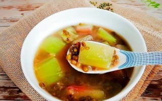 西瓜皮做汤怎么做_西瓜皮汤的做法大全