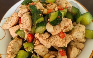 鸡胸肉怎么做好吃_鸡胸肉减肥餐做法
